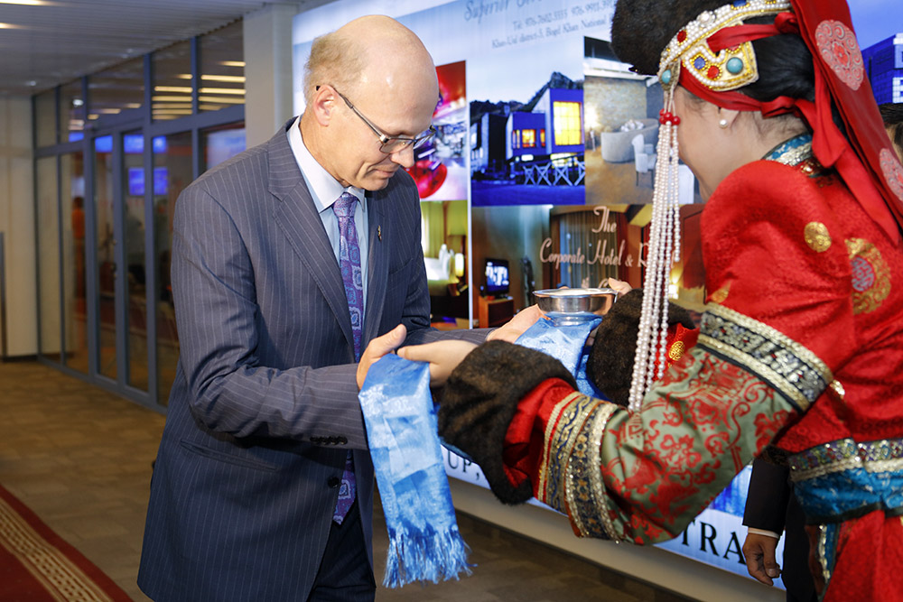 Канад улсын Парламентын Нийтийн танхимын дарга Монгол Улсад айлчилж байна Ubinfo Mn